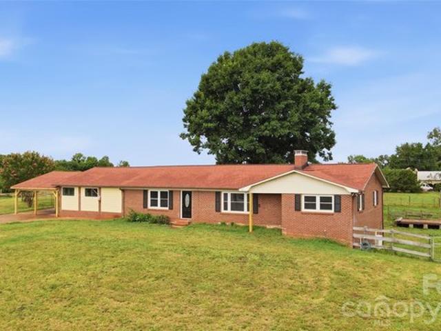 3881 Summerow Rd, Maiden, NC 28650