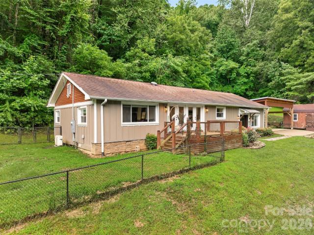 3882 New Leicester Highway
