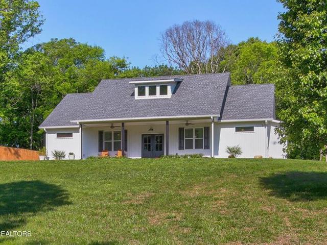 3882 Thomas Cross Rd, Sevierville, TN 37876