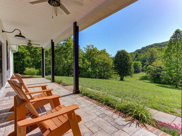 3882 Thomas Cross Road