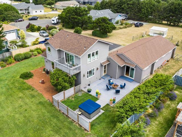 3883 natalie way