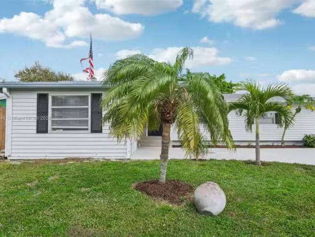 3883 Chickasha Rd, Lake Worth, FL 33462 MLS #A11782248