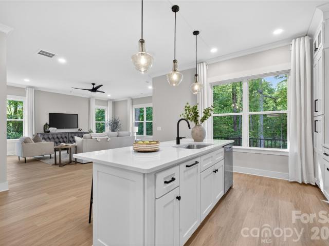 3883 12th Street NE
