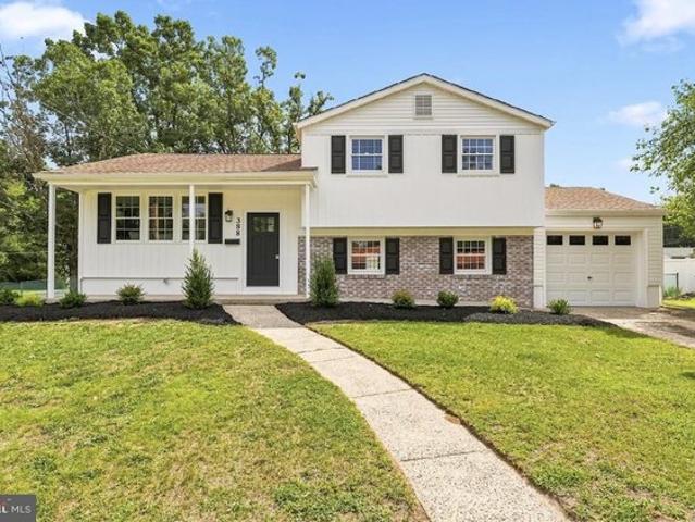 388 Cleveland Ave, West Berlin, NJ 08091