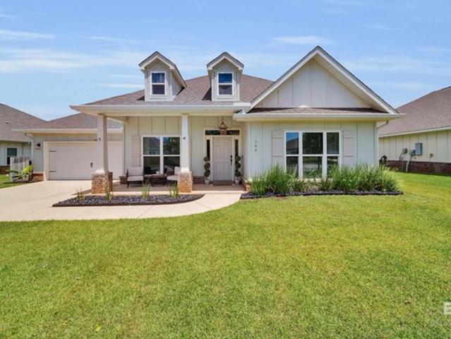 388 Apollo Ave, Gulf Shores, AL 36542
