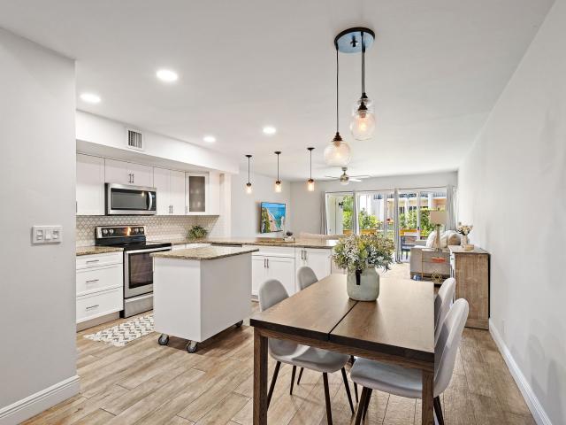 388 Golfview Road H, North Palm Beach, US, FL