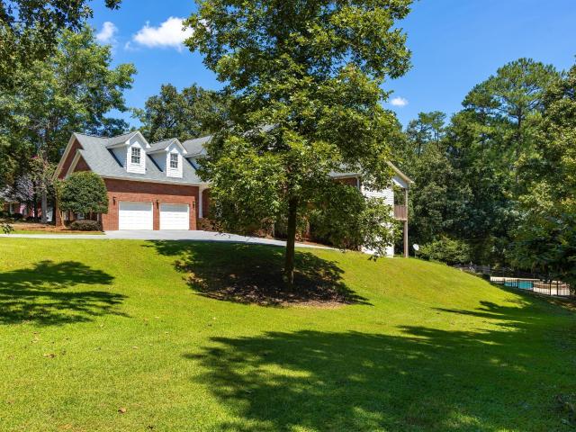 388 Double Tree Drive SE