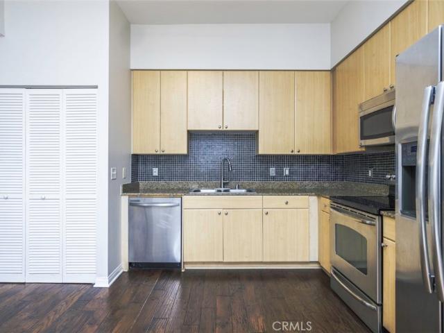 388 E Ocean Boulevard 1415