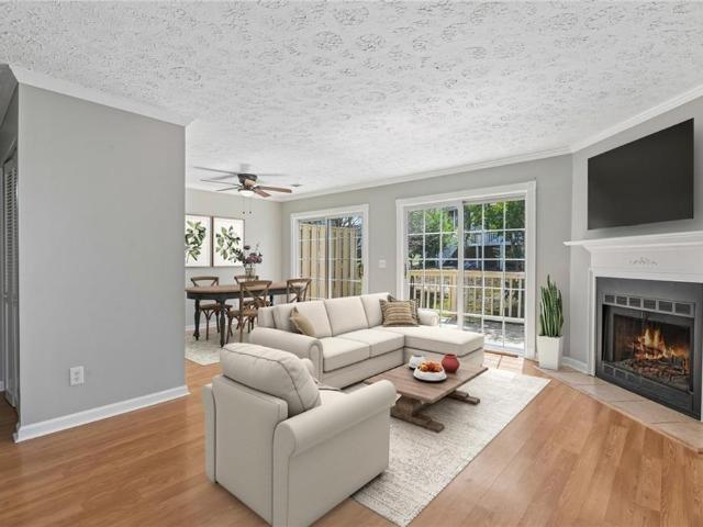 388 Oak Harbor Trail
