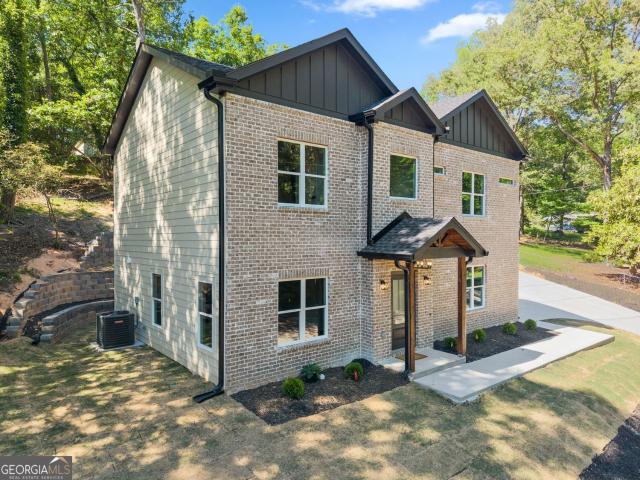 388 Oakland Drive