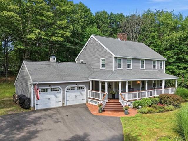 388 Paige Hill Rd, Goffstown, NH 03045