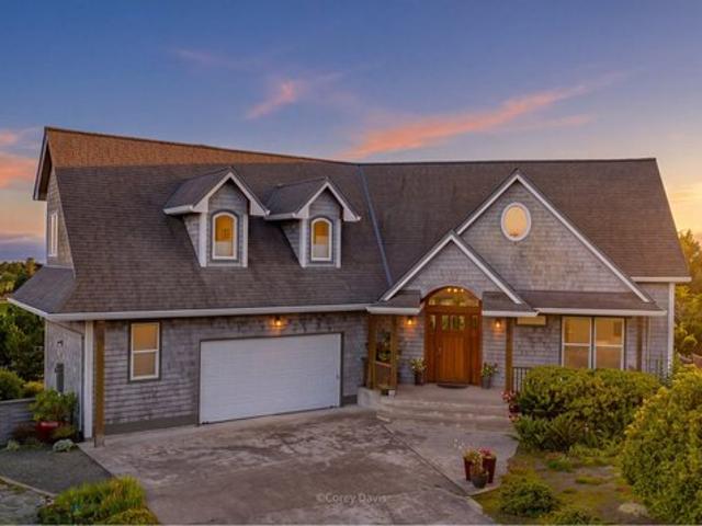 388 Ridge Ct, Manzanita, OR 97130