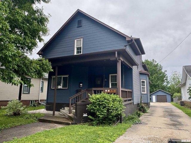 388 W Maple St, Canton, IL 61520