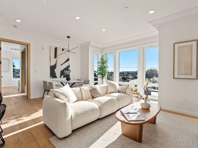 388 Washington St Unit 303, Quincy, MA 02169