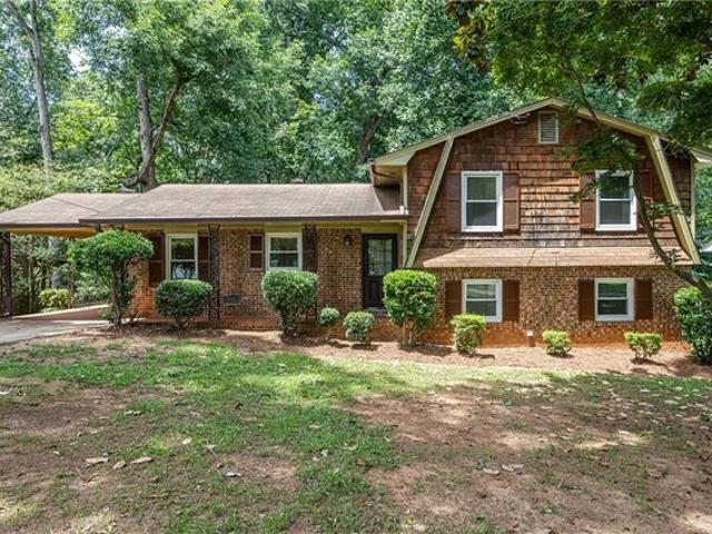 3894 Maplewood Dr, Decatur, GA 30035