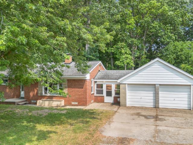 3894 Jennings Drive