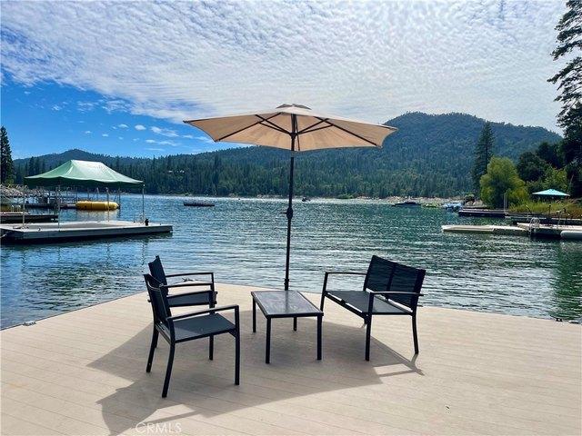 38954 Lake Point Ct, Bass Lake, CA 93604