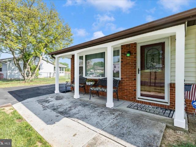 3895 Gibbons Road