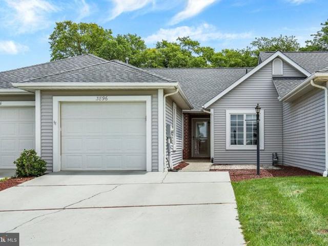 3896 Farmstead Dr, Fayetteville, PA 17222