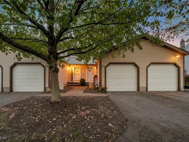 3896 Lake Run Blvd, Stow, OH 44224