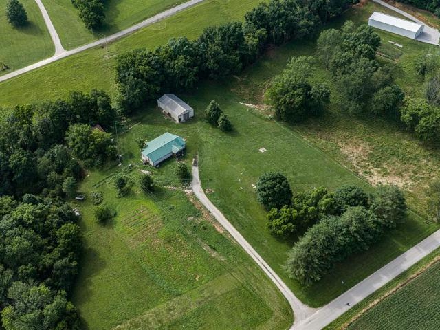 3896 Petros Browning Road
