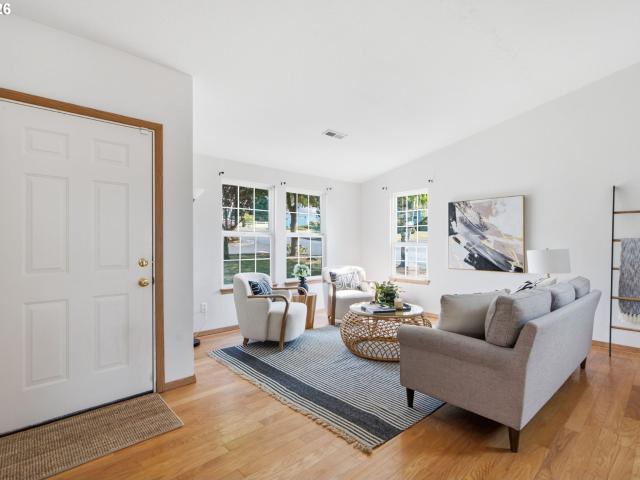 3898 u st