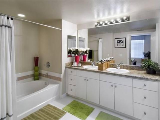 $3899 / 2br 1177ft² Your New Home is Missing Something. You!
