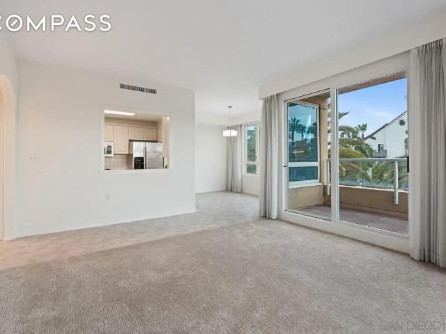 3890 Nobel Dr 306, San Diego, CA