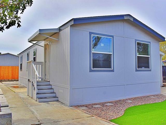 3890 Sipes Ln Spc 116, San Ysidro, CA 92173