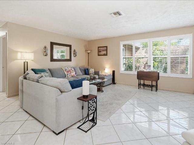 3890 27th Ave SW, Naples, FL 34117 | MLS #226014