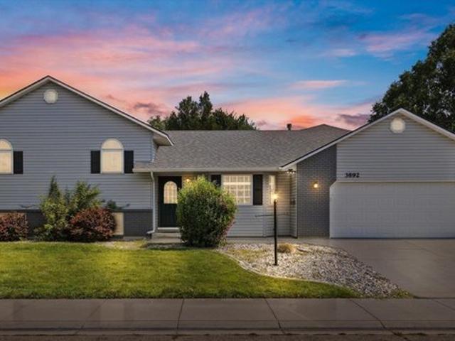 3892 E Eisenhower Dr, Meridian, ID 83642