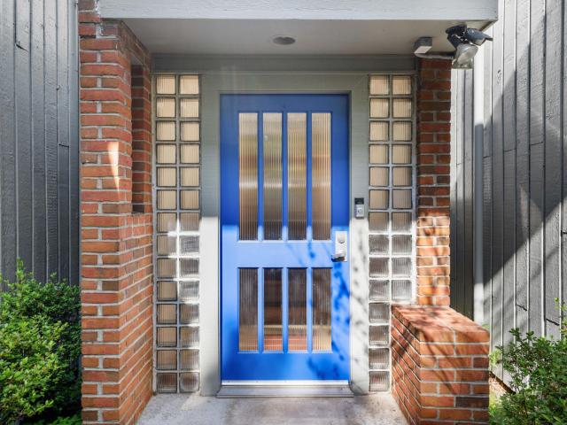 3892 Gloucester Drive