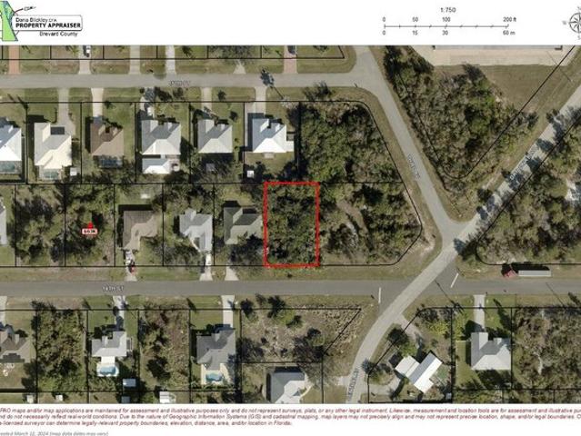 3892 14th St, Micco, FL 32976