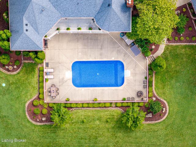 389 Cedar Place Dr