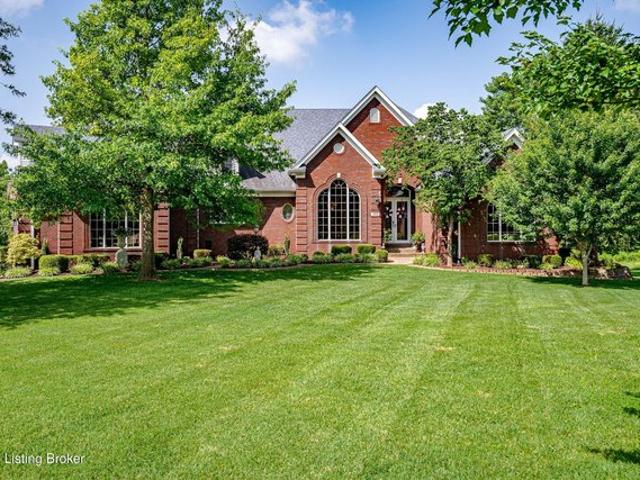 389 Cedar Place Dr, Shepherdsville, KY 40165