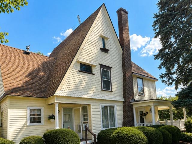 389 Chicago Road