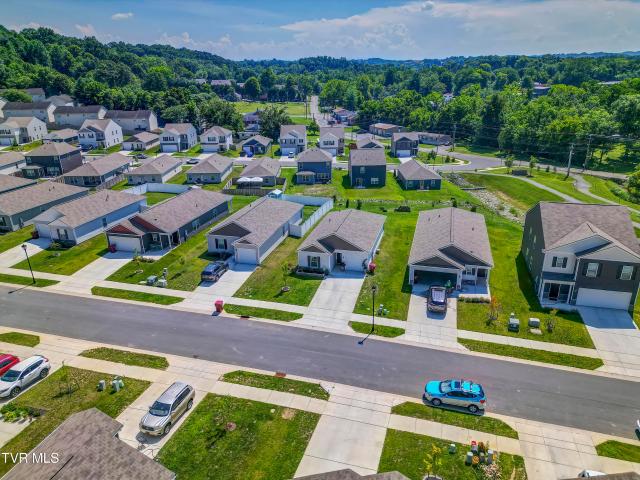 389 Arrowhead Drive