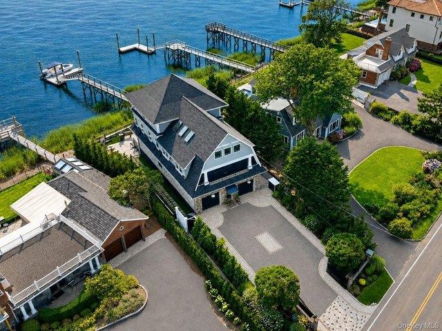389 Asharoken Ave, Northport, NY 11768