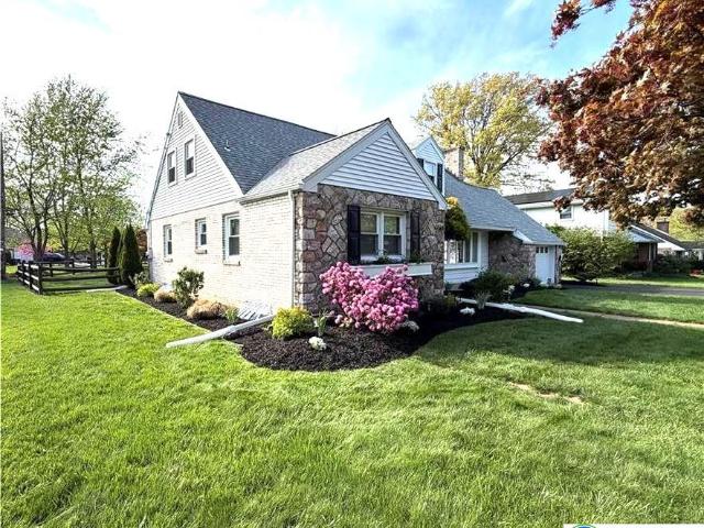 389 Barrett Road