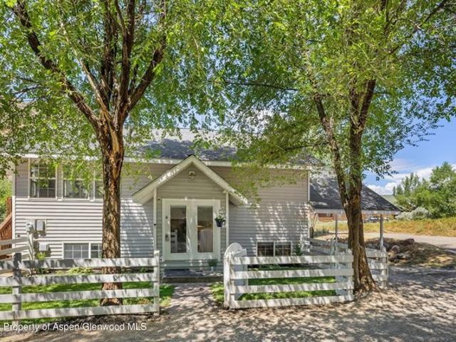 389 Grand Butte Ln, New Castle, CO 81647