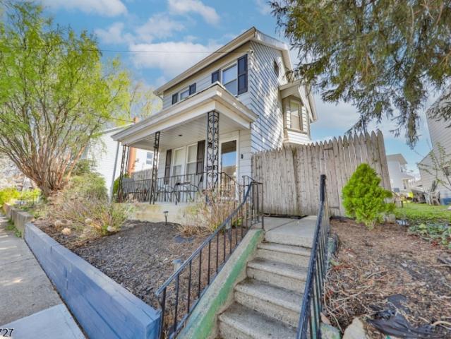 389 Grant St
