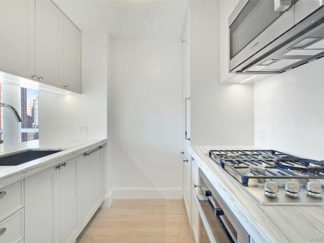 389 E 89th Street 15G