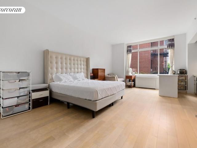 389 East 89th Street, New York, NY