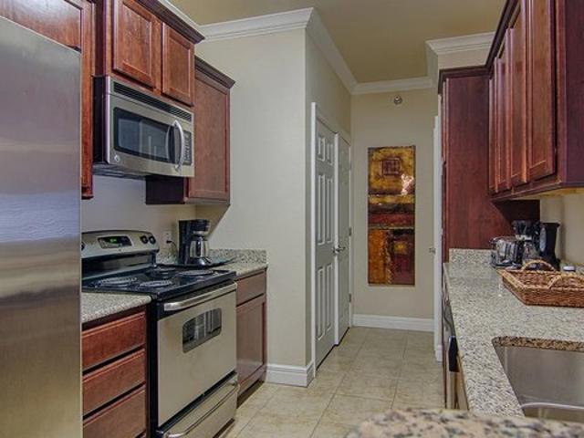 389 Lake Hamilton Dr, Hot Springs, AR 71913