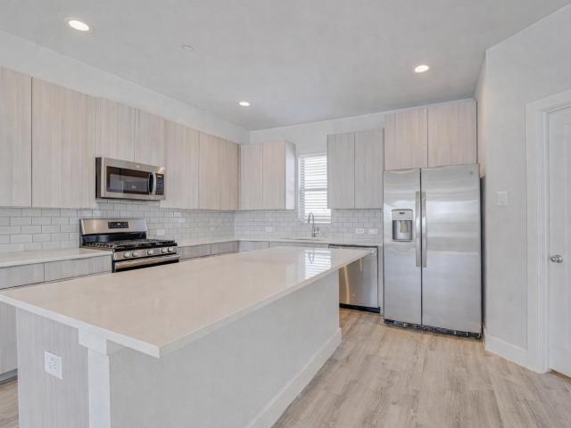 389 N Centro Cir, Shenandoah, TX 77385 | MLS #91380 | Compass