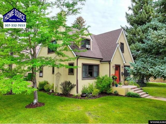 389 S 3rd St, Lander, WY 82520