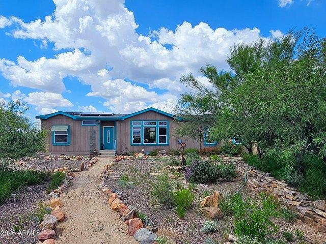 389 S Via Liberacion, Bisbee, AZ 85603