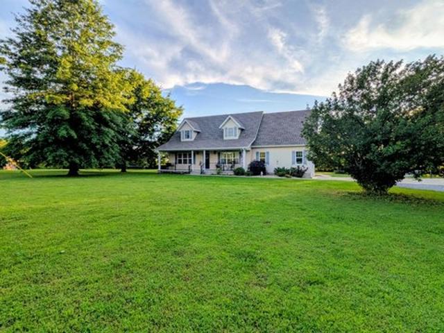 389 S Western St, Marionville, MO 65705