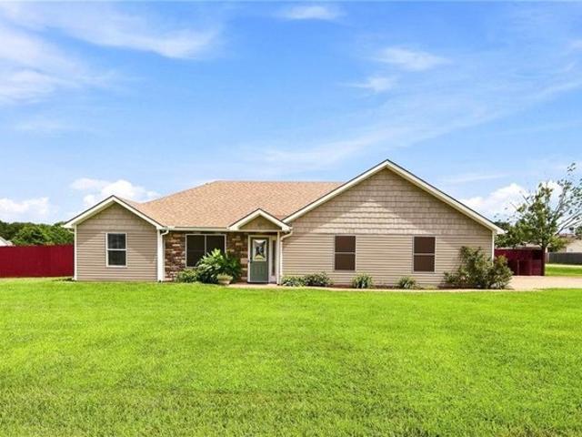 389 SE 971 Rd, Knob Noster, MO 65336