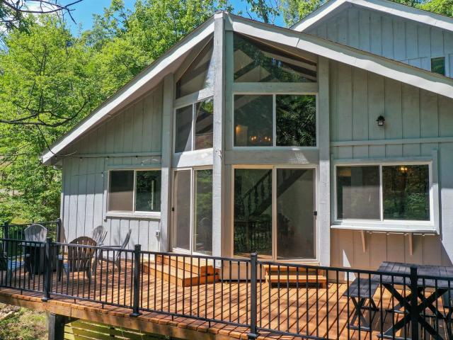 389 rainier rd